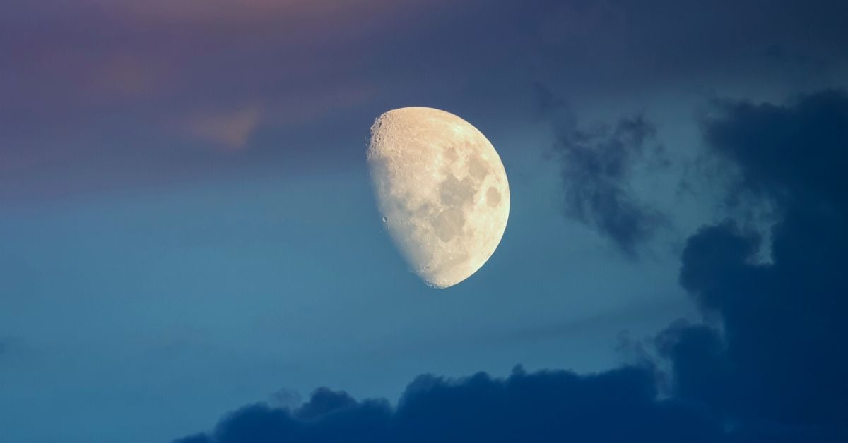 Outside Business Activity: Putting the Spotlight on Moonlighting
